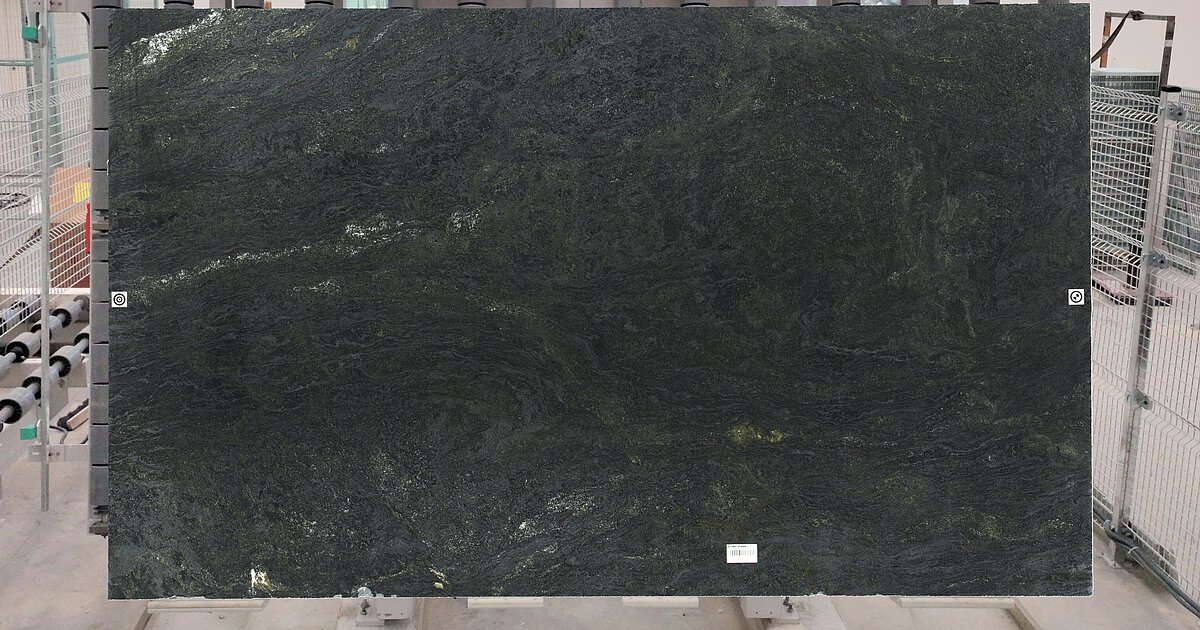 Pannonia Grün - poliert - 3cm | Breitwieser Stone Inspiration